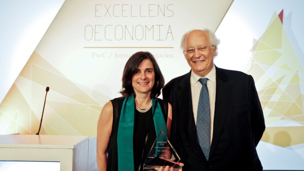 isabel-vaz-recebe-premio-como-melhor-gestora-do-ano | Hospital da Luz